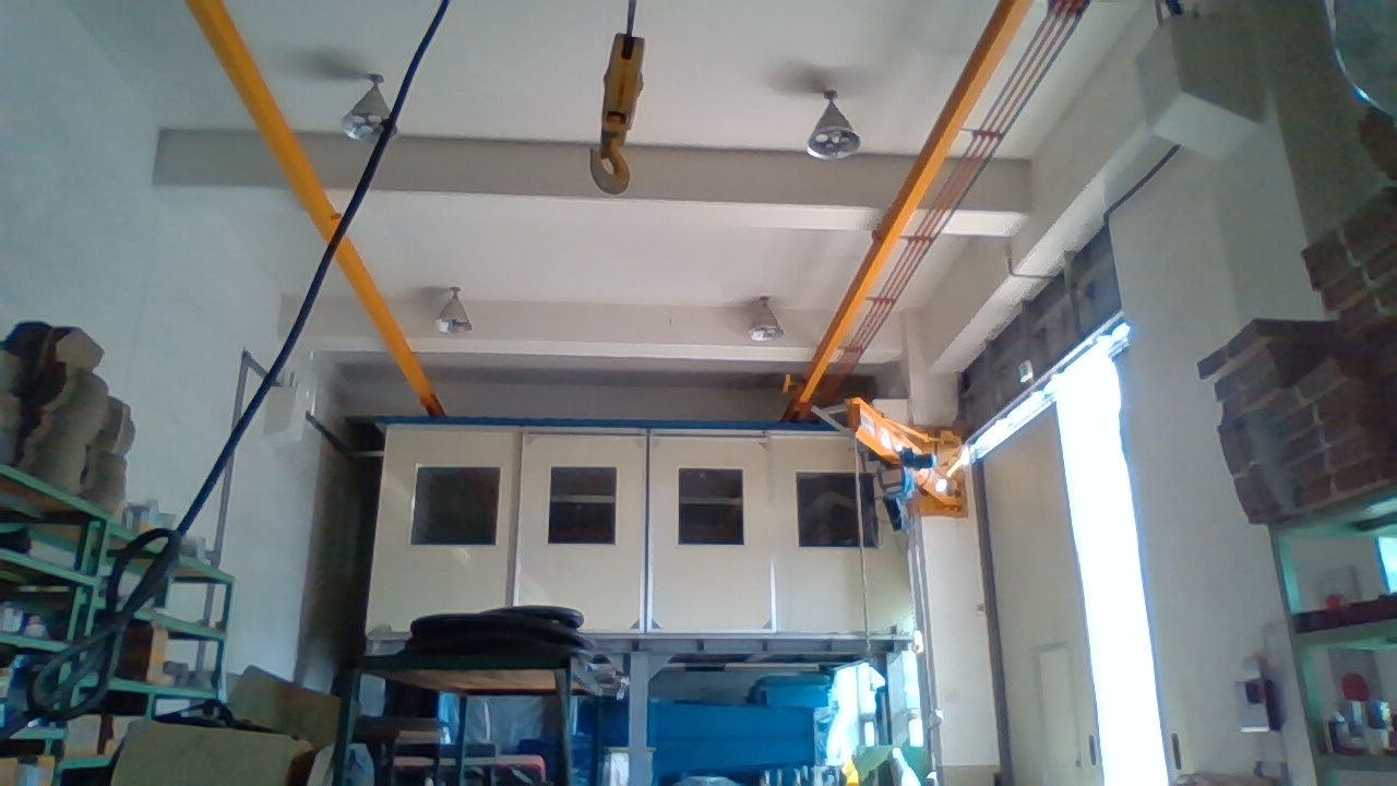 crane-hook-labeling Object Detection Model (v5, 2025-04-11 11:05am) by oks