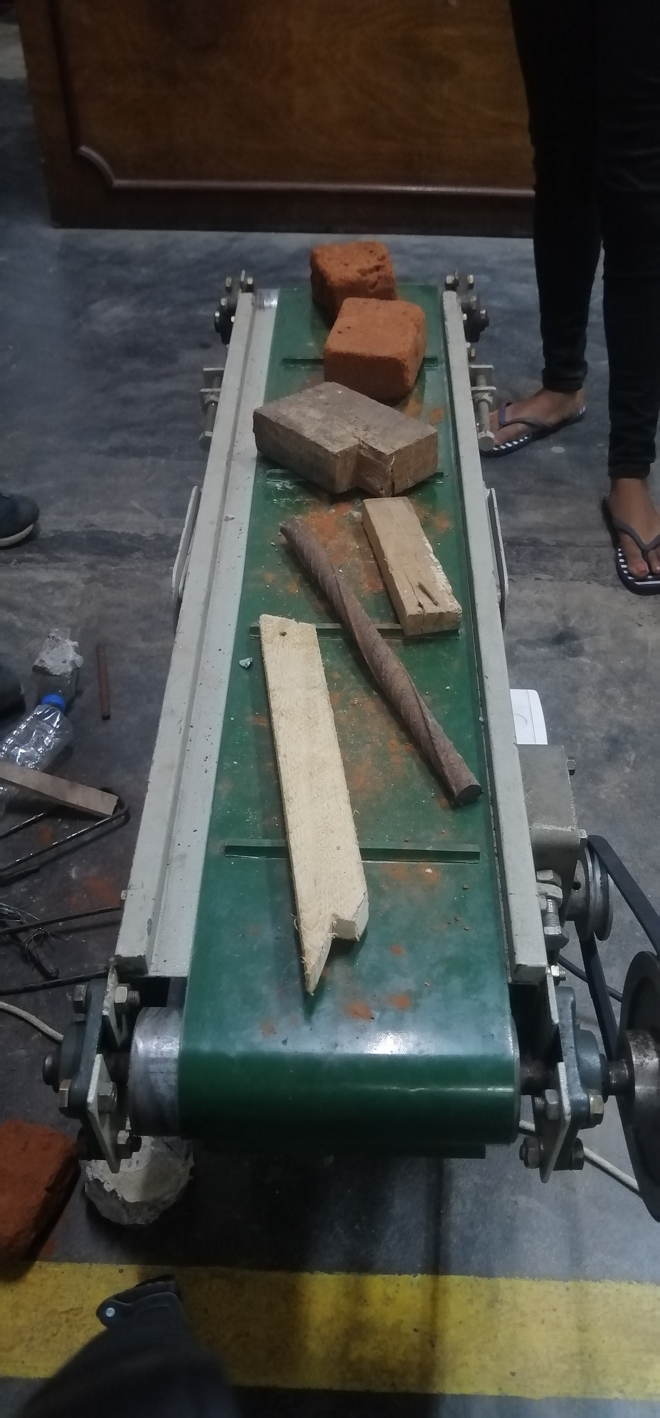 AI waste Sorting_2 Object Detection Model (v5, 2025-10-22 3:26pm) by umesh