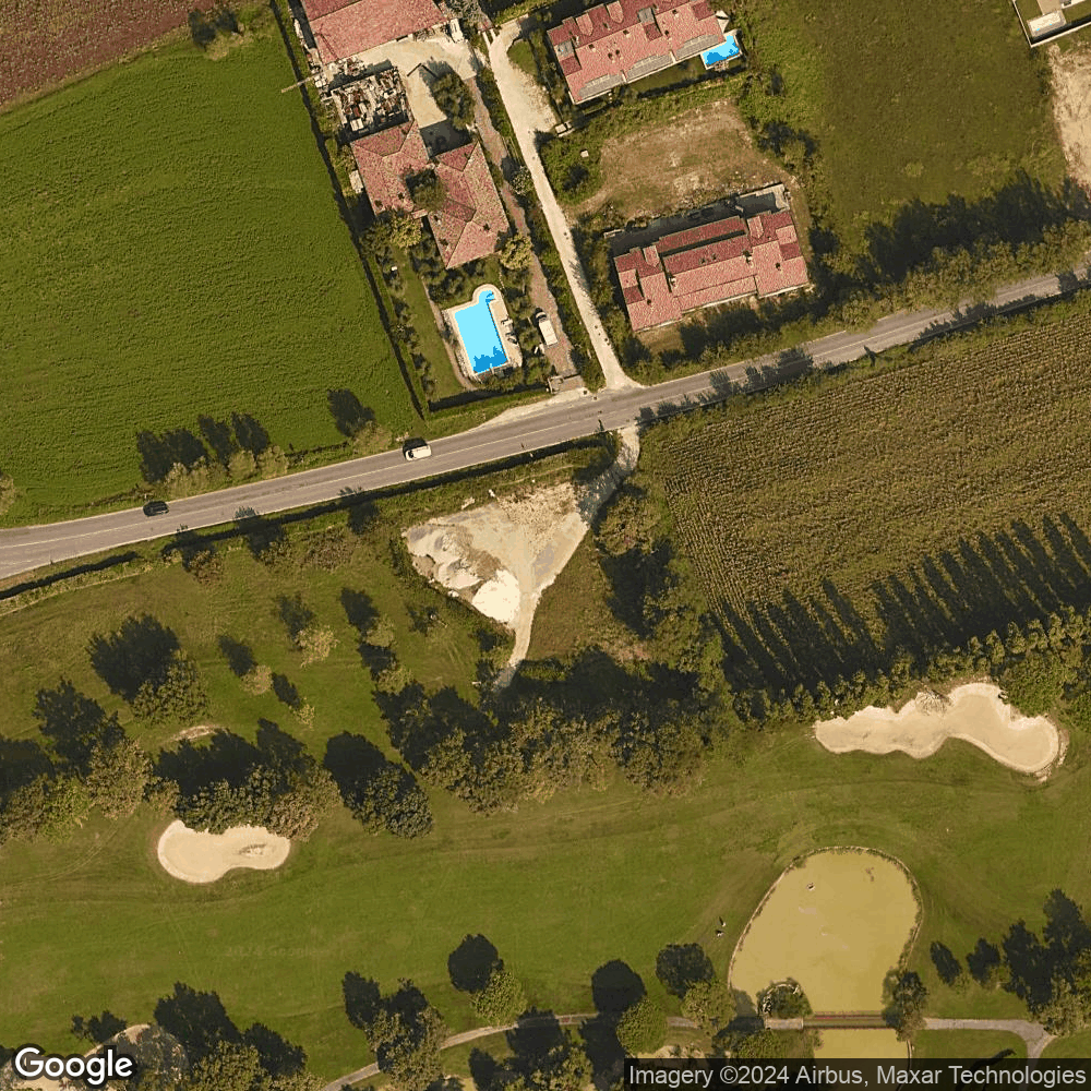 Landfills Aerial detection Instance Segmentation Model by Personals