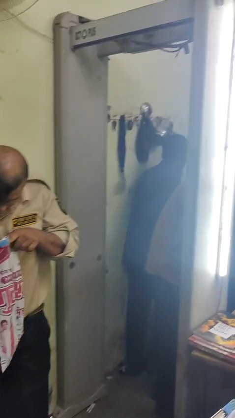 Security gate detection Object Detection Dataset and Pre-Trained Model by PredCoPublic