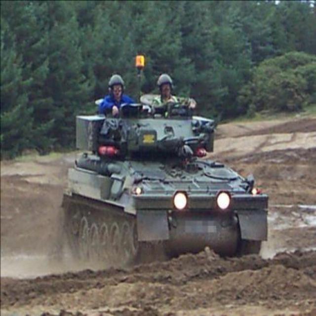 Military_vehicle Object Detection Dataset by entitydetection