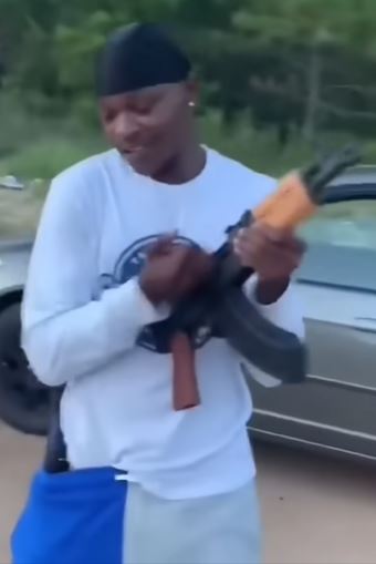 hand_gun Object Detection Dataset by Vanishing Point and road detection