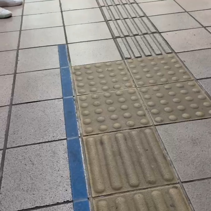 guide-bricks-dataset-20250206 Object Detection Model by new-workspace-qsd2t