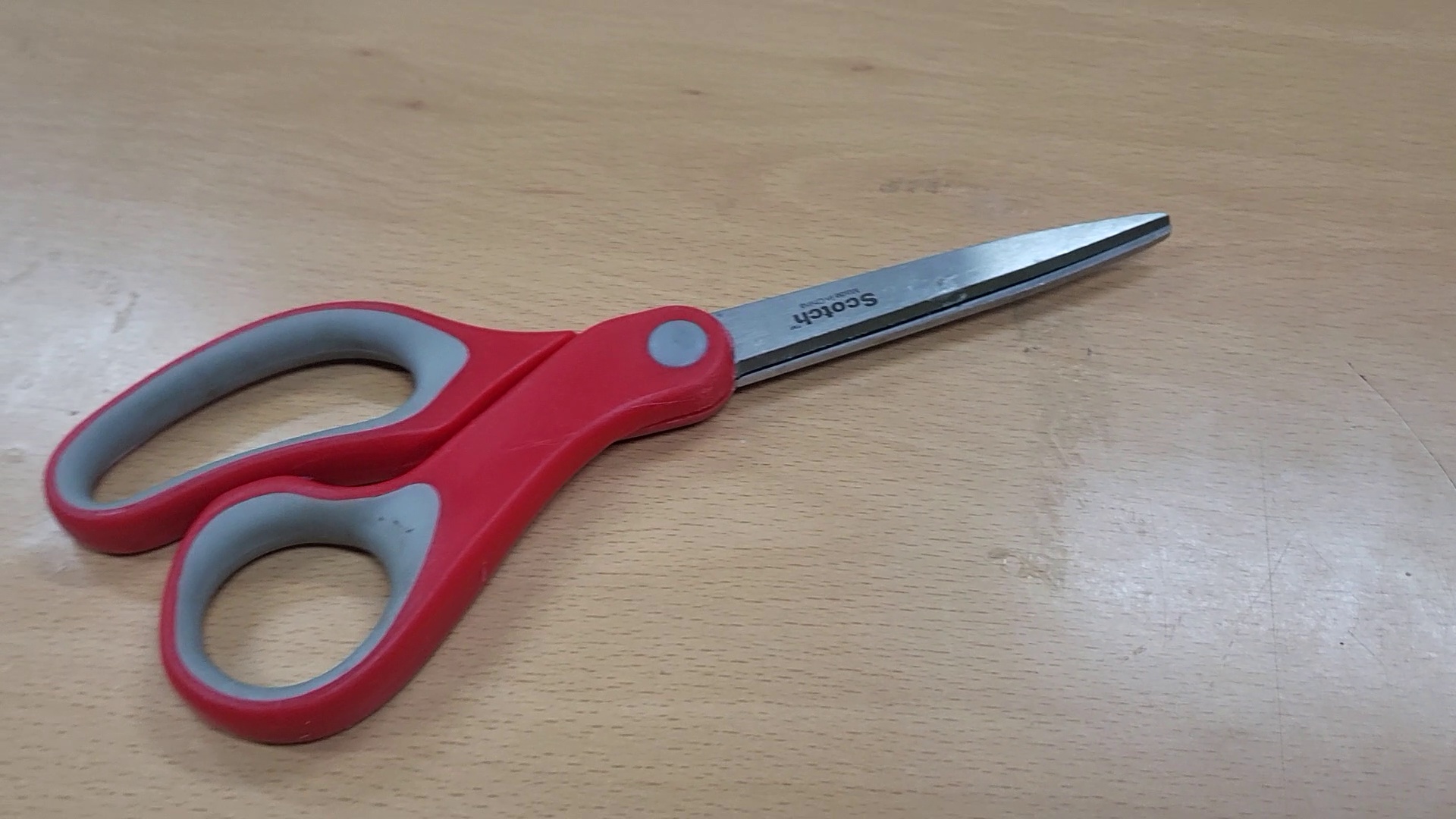 scissors Object Detection Model by macaron70