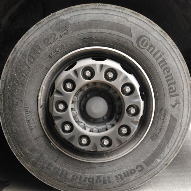 tire_detection Object Detection Model by tecnoly