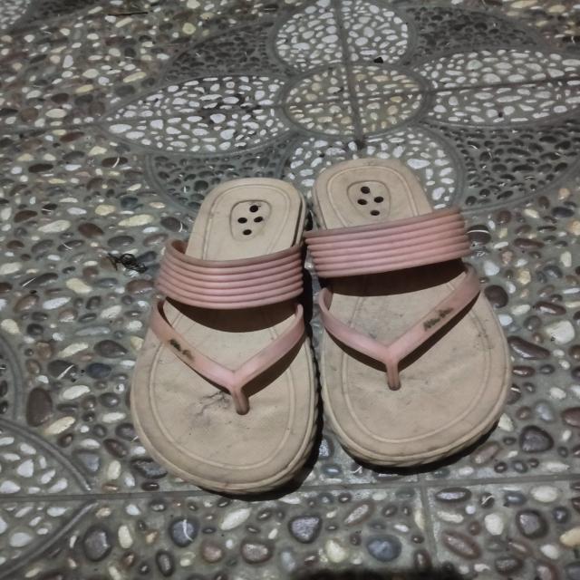 UAS ML (uas-ml-u6hrr) - Roboflow Universe