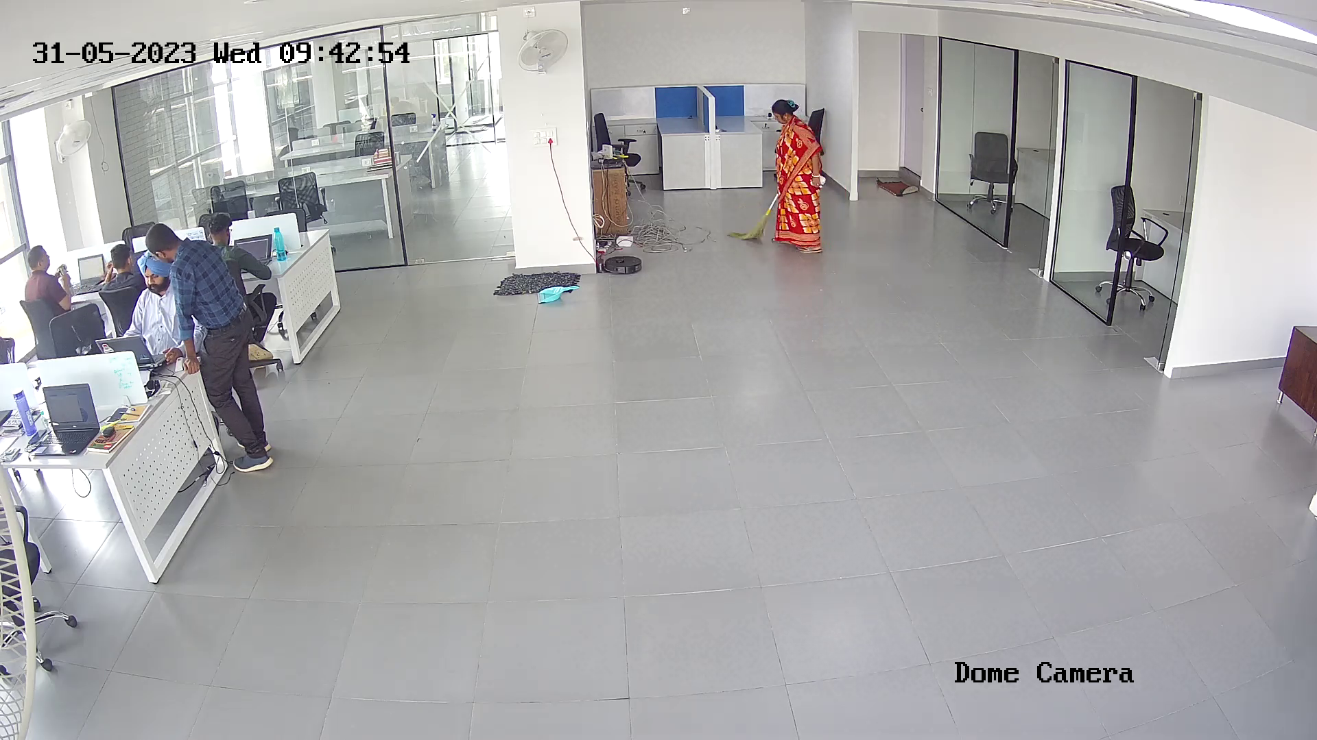 Safety-Jackets-Detection Object Detection Dataset by KnowledgelfexAvinash