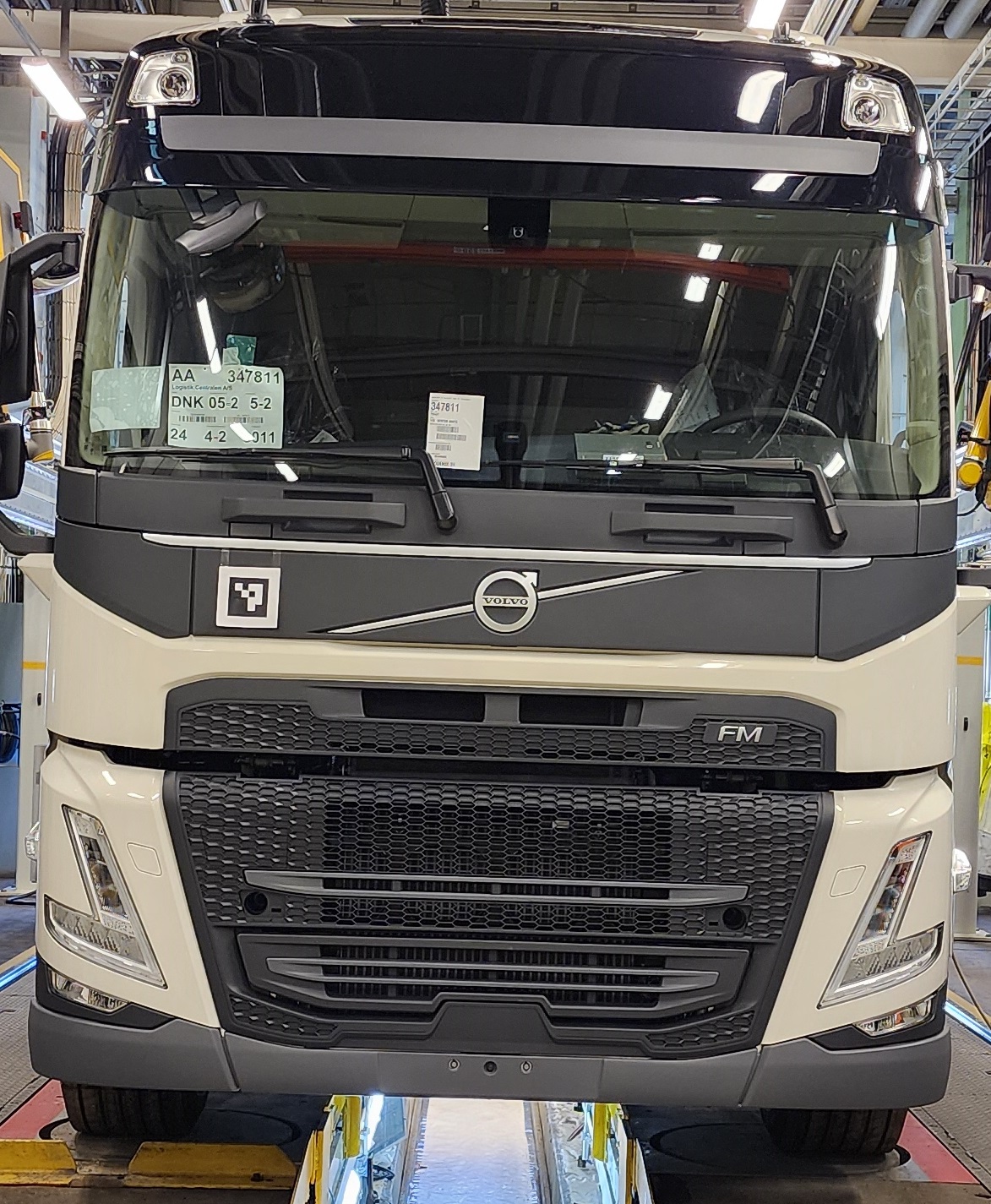 Height measurement Instance Segmentation Dataset and Pre-Trained Model by manoj