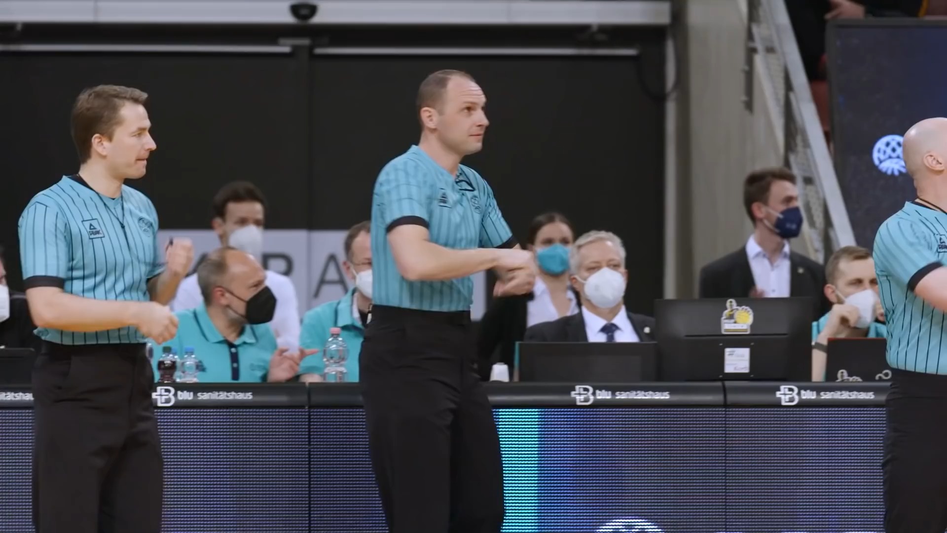 Signs Basketball Referees Keypoint Detection Dataset by TMProject