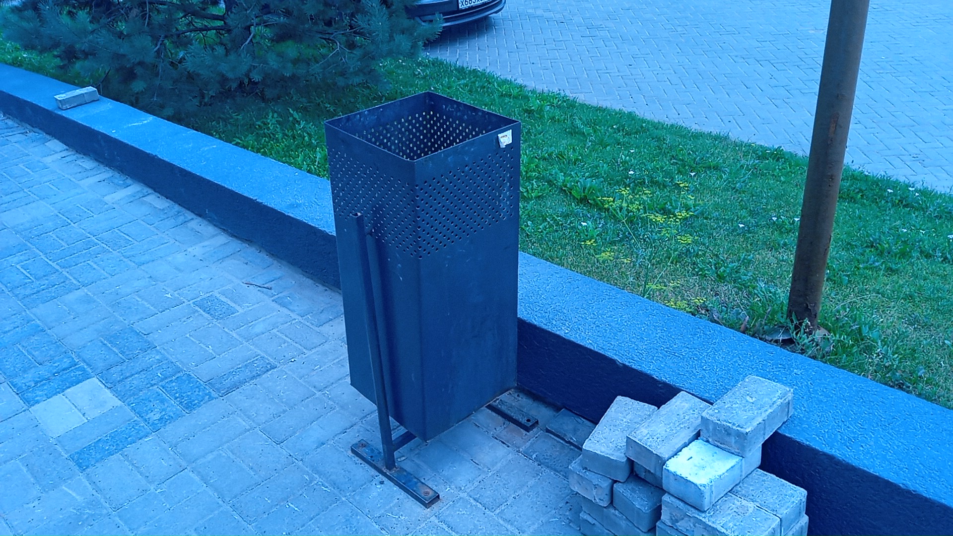 InnoTrash(Bins) Object Detection Model by Timolai Andrievitch