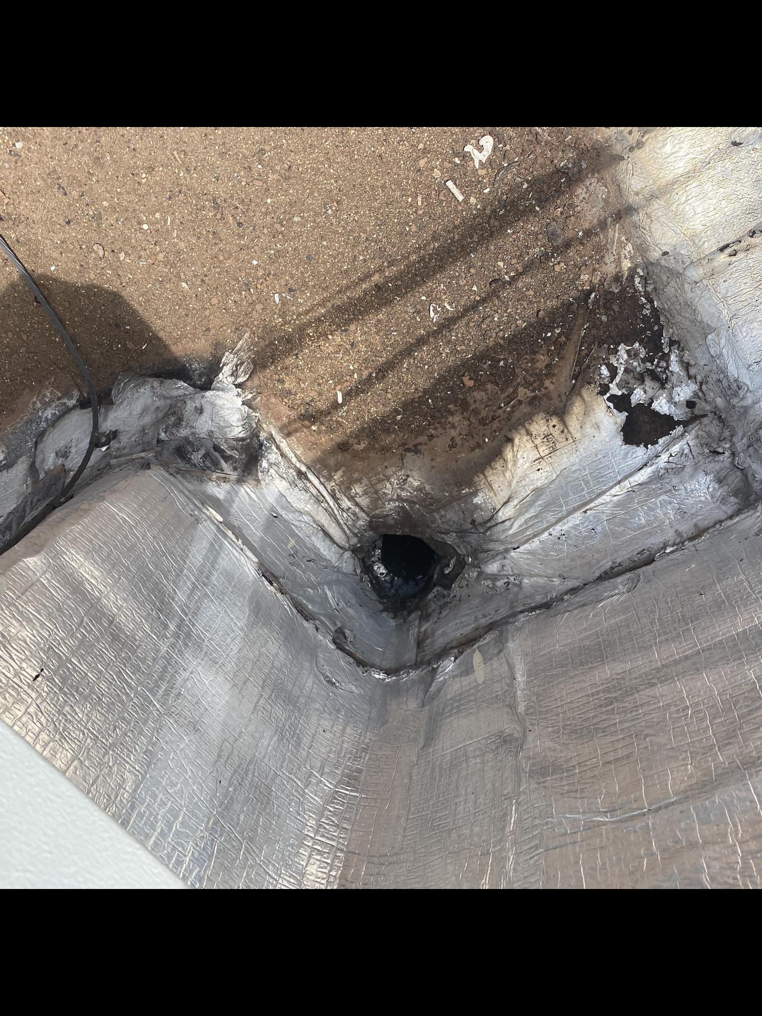 water collector without drain 2 Object Detection Dataset by Lara Santos