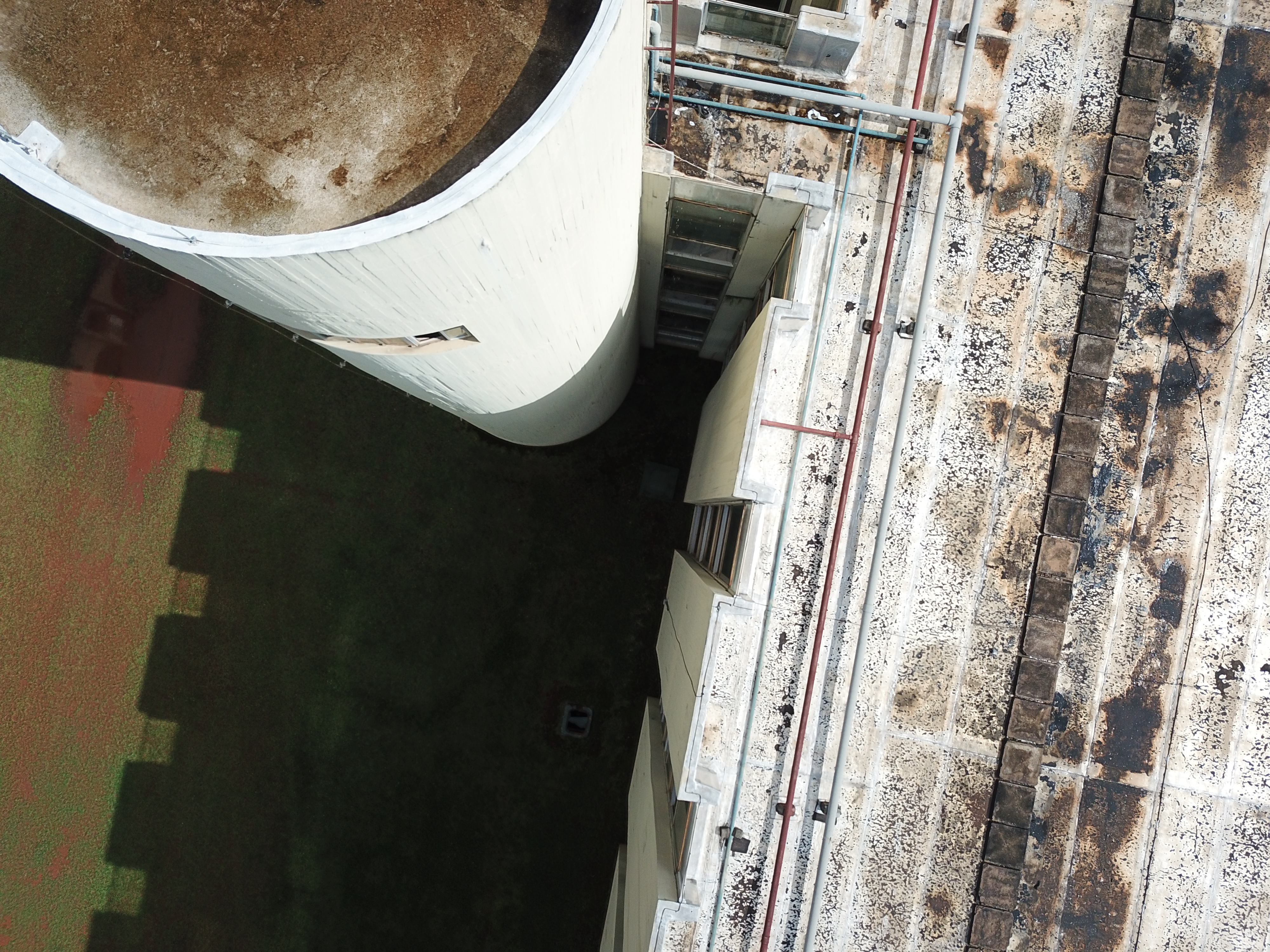 Roof inspection anomalies Object Detection Dataset by Lara Santos