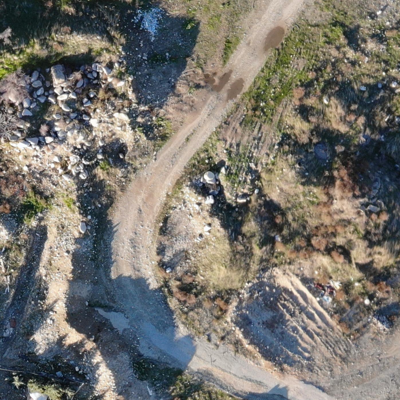 Landfill_waste_identification Instance Segmentation Model by experi