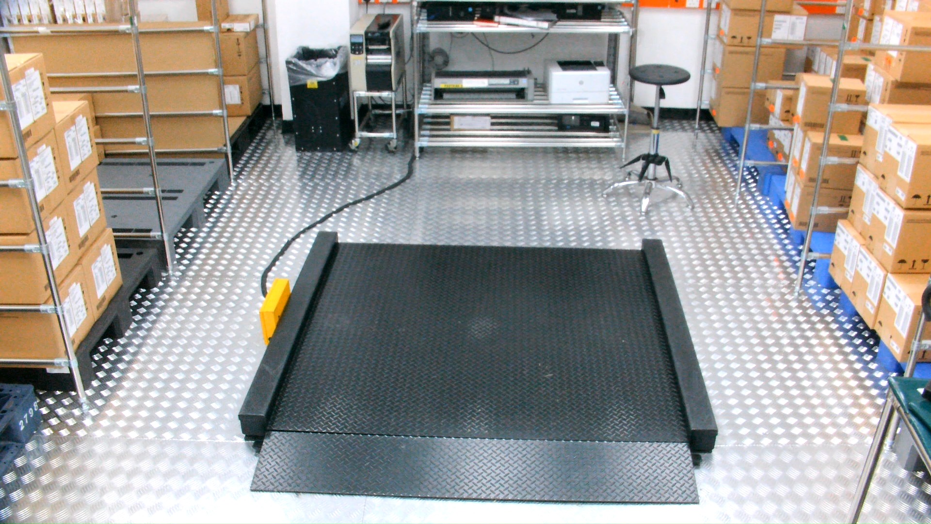 Box V5 Object Detection Dataset by BoxDetection