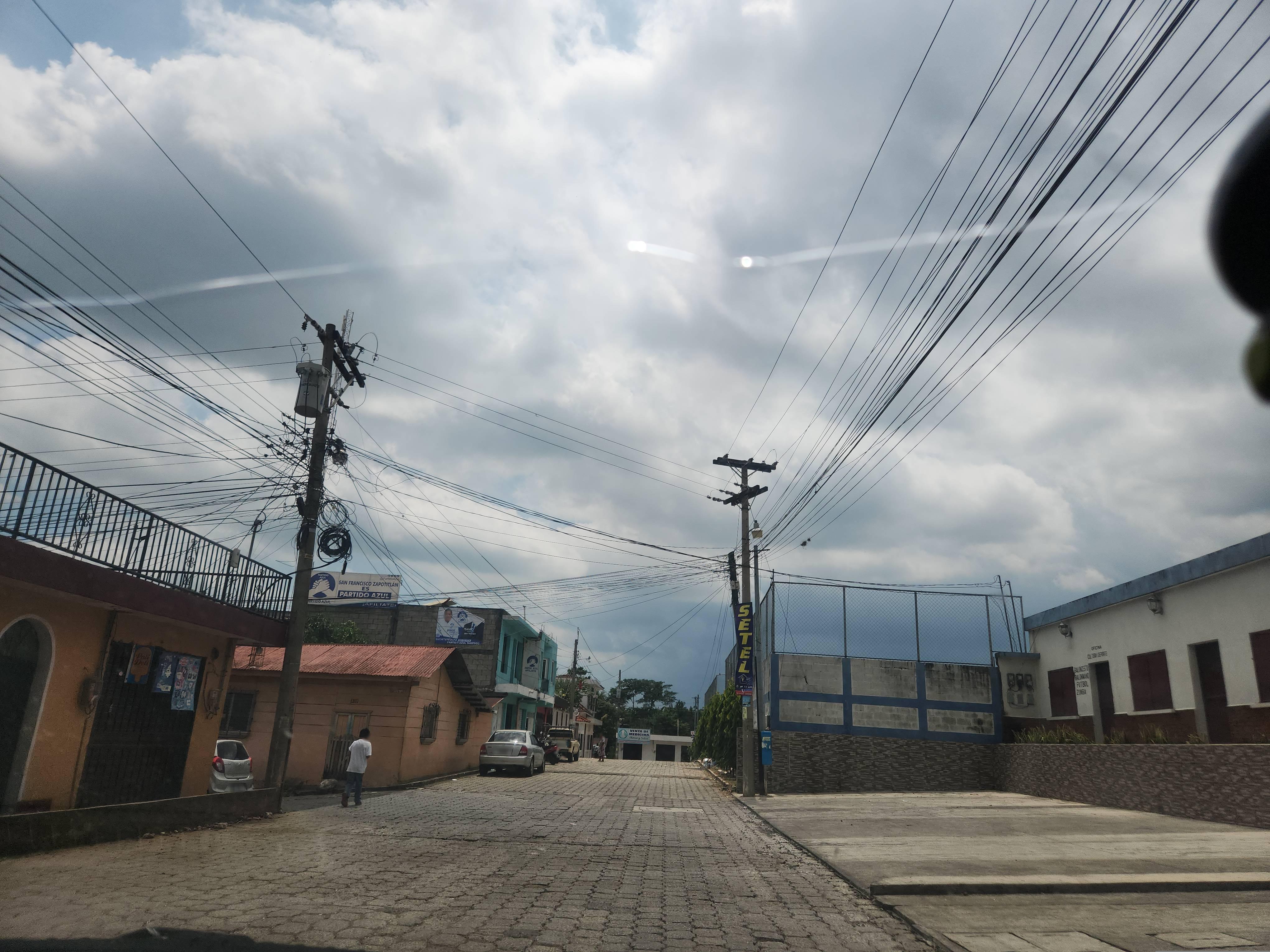 types-of-poles Object Detection Dataset and Pre-Trained Model by Ingetelcagt