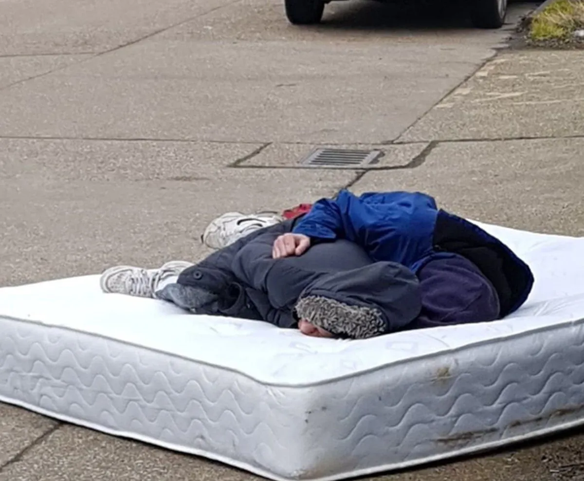 mattress Object Detection Dataset by jgl