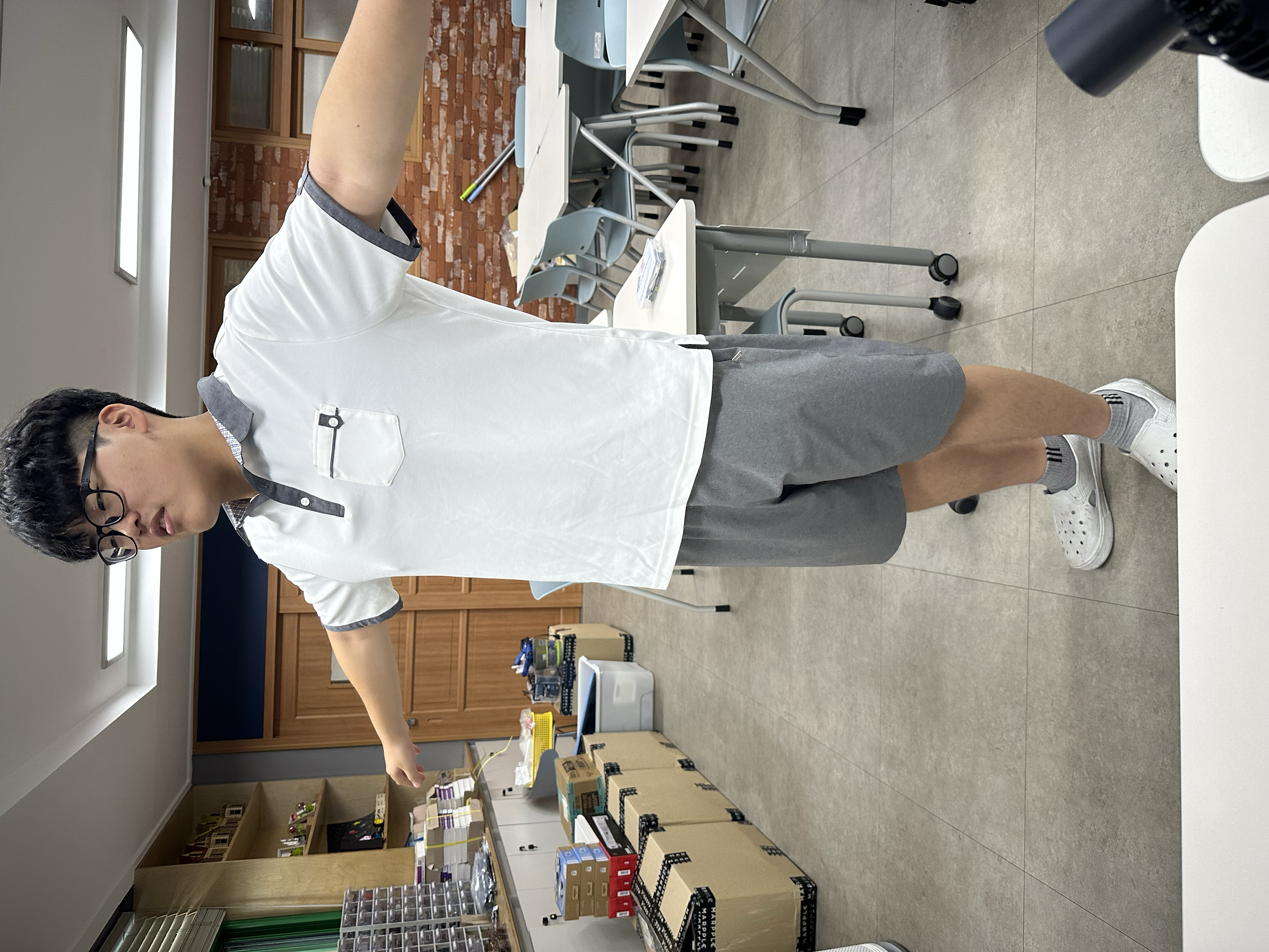 school uniform Object Detection Model (v5, Beta) by asdf