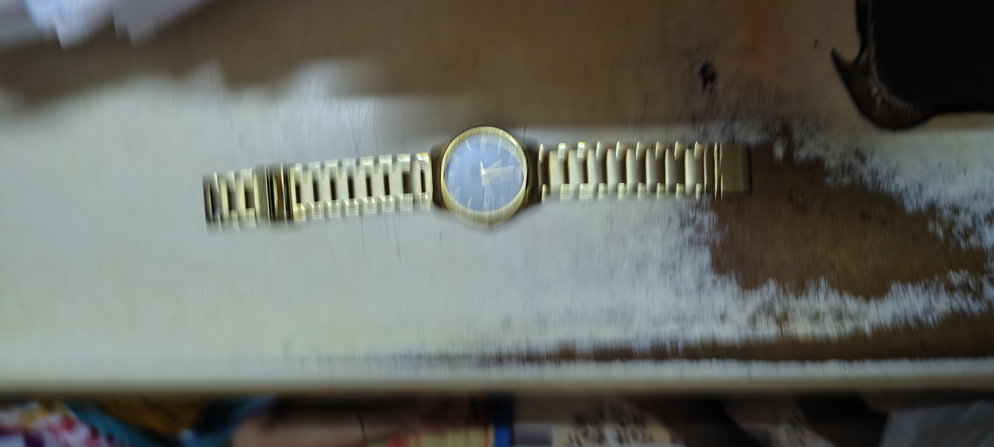 smart detection desk - Roboflow Universe