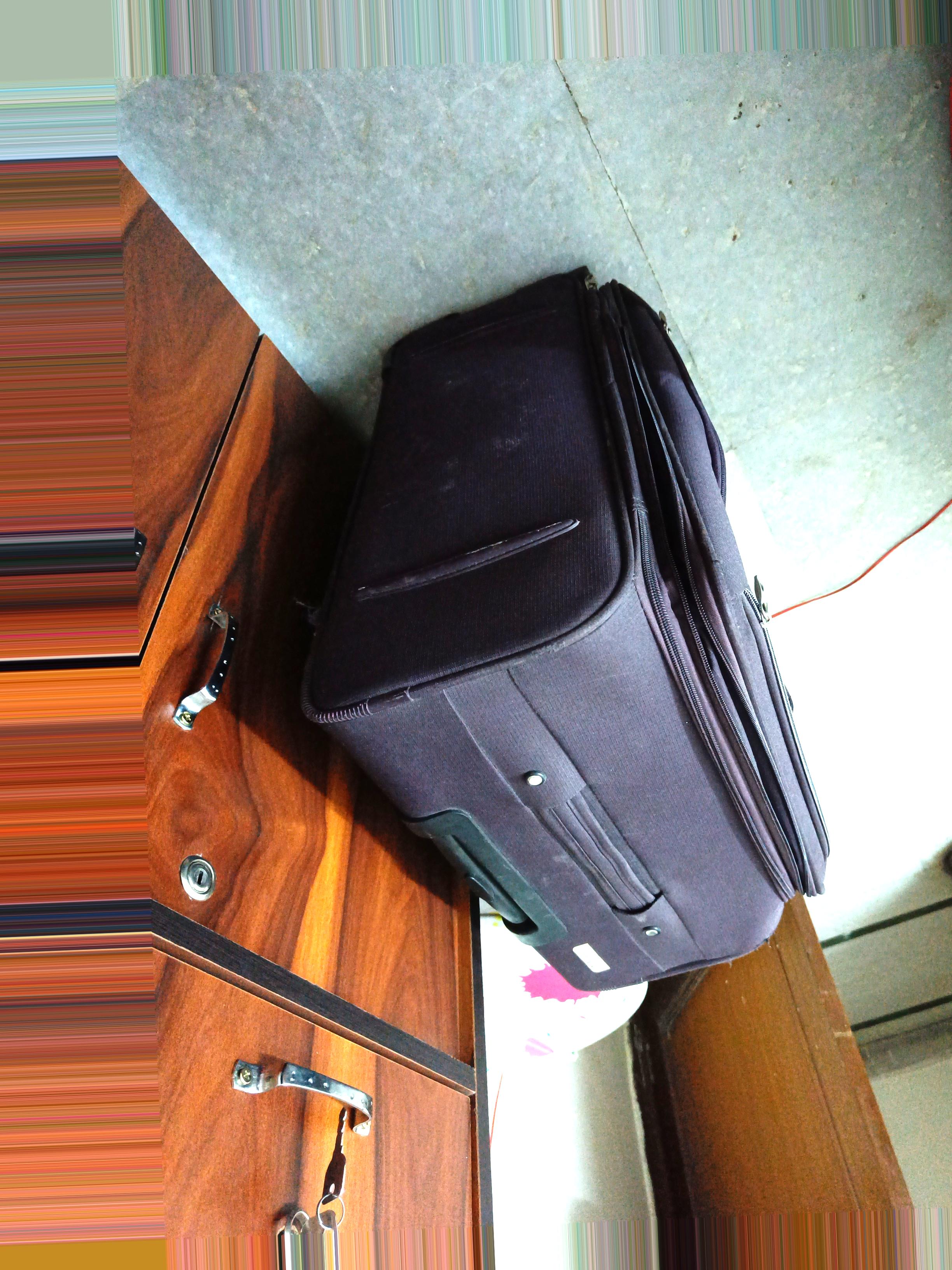 Suitcase Object Detection Dataset by Object Detection