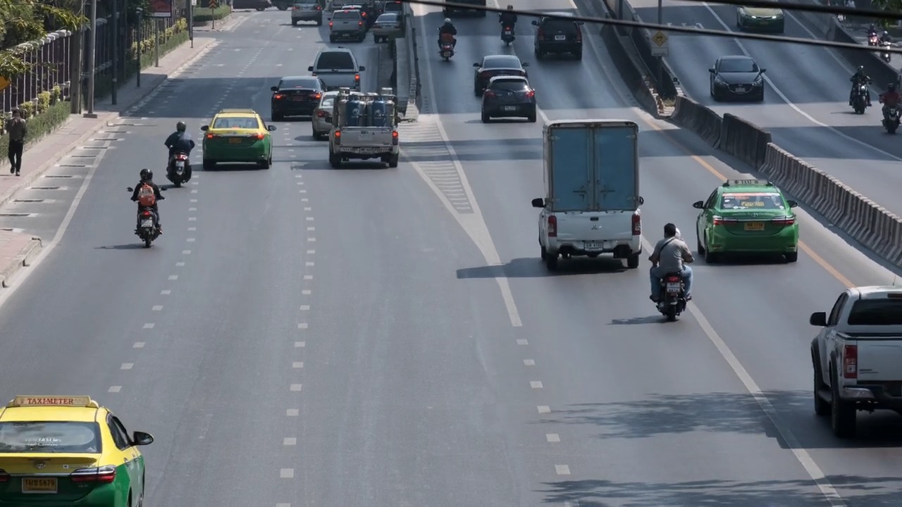 TrainLabel Object Detection Model (v2, Roboflow Instant 3 [Eval]) by ...