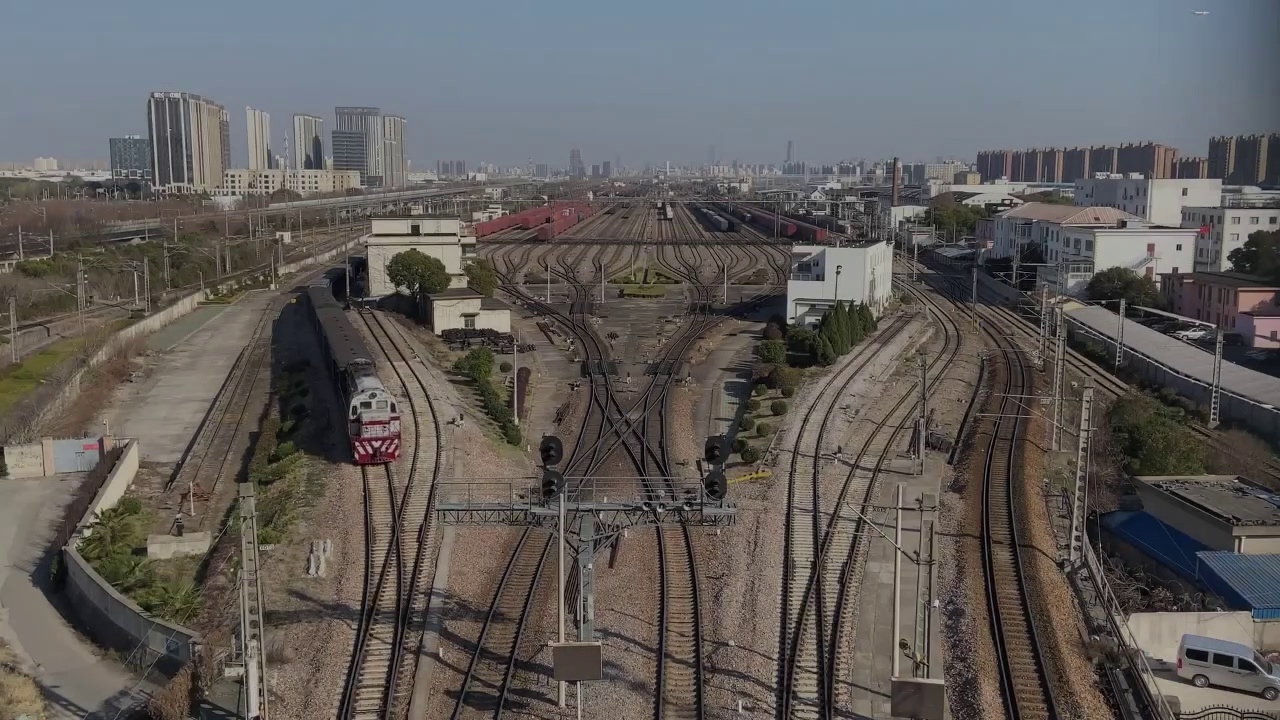 trian image - Roboflow Universe