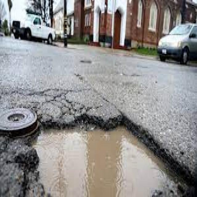 pothole detection Instance Segmentation Model by fatemews