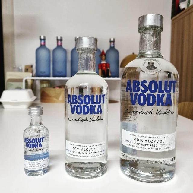 alcohol-brand-logos Object Detection Dataset by jrc
