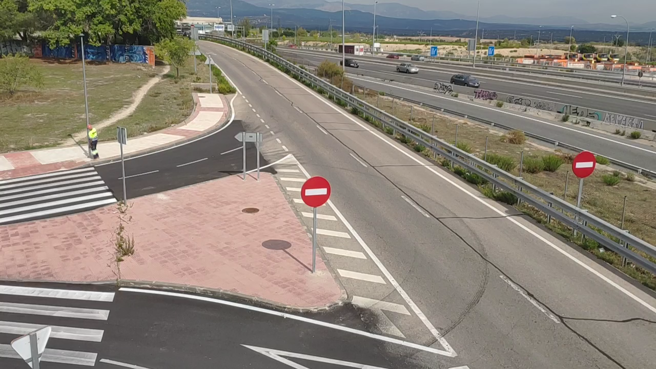 Traffic Object Detection Dataset by DataLearning