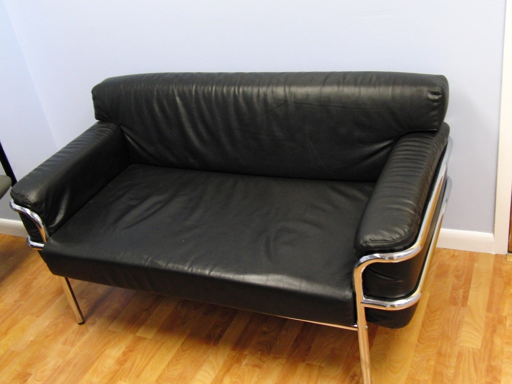 Indoor Objects Object Detection Dataset by Roman Sutter