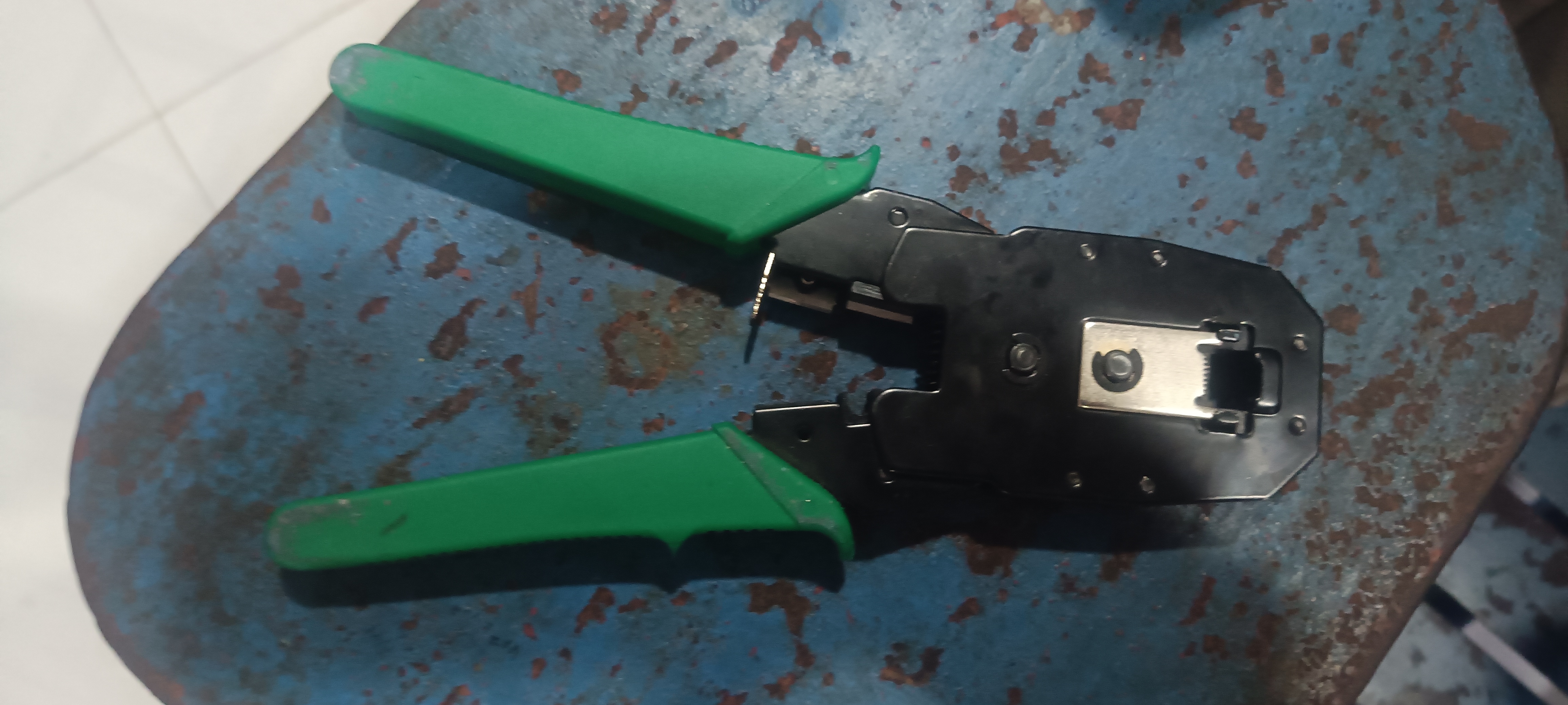 Crimping-tool Object Detection Model by Crimping