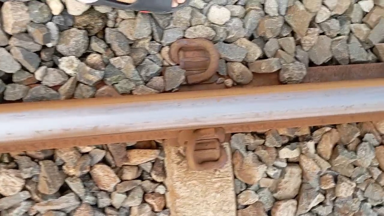 Rail Surface Defect Instance Segmentation Dataset by SIn Detection