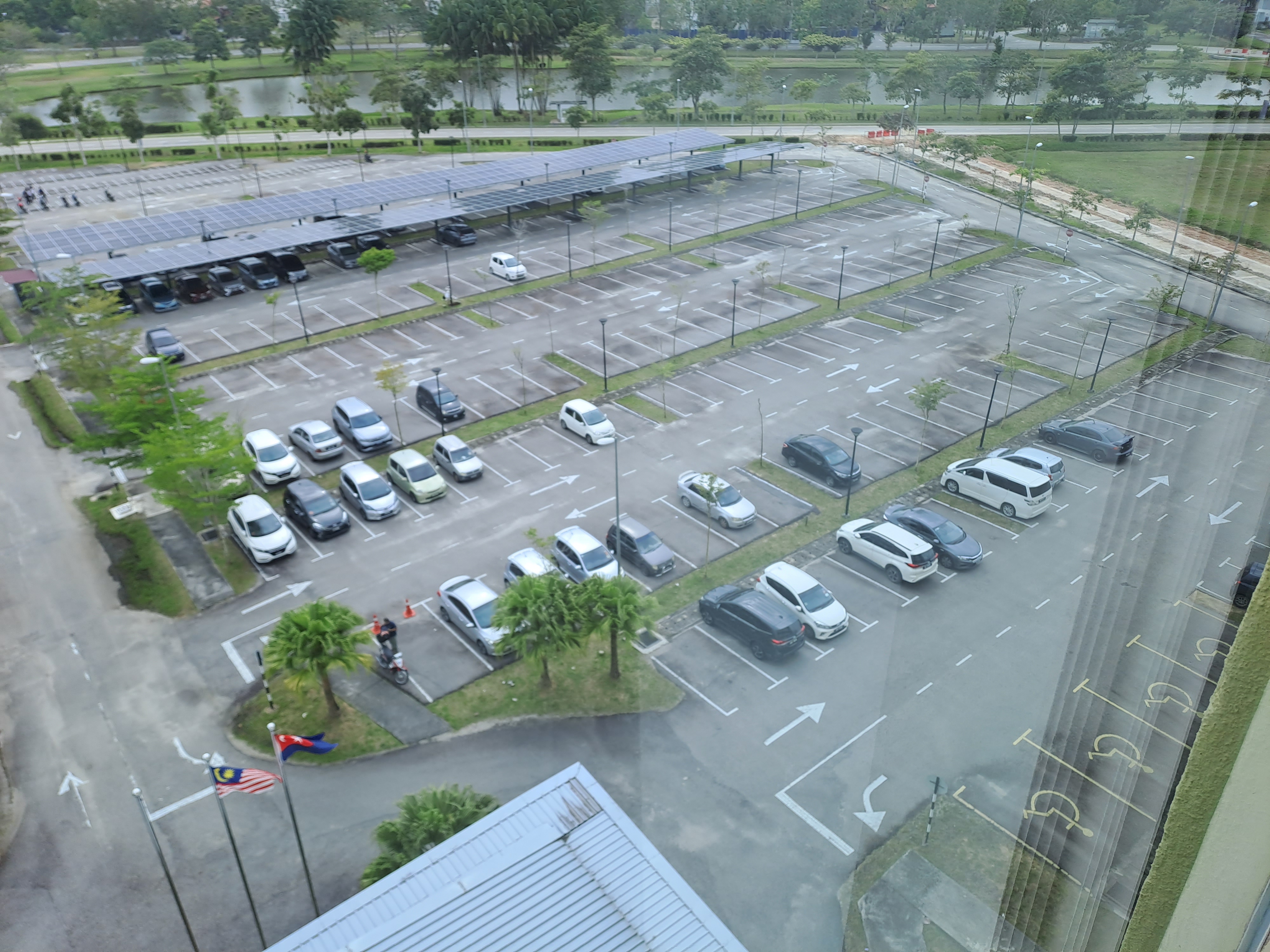 parking detector Object Detection Dataset by University Tun Hussein Onn ...