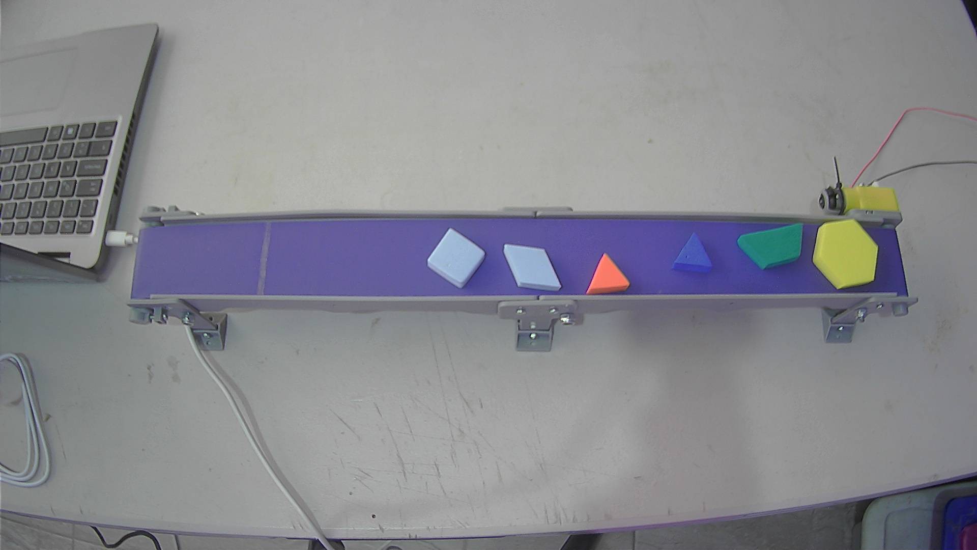 shapes (shapes-pkrim) - Roboflow Universe