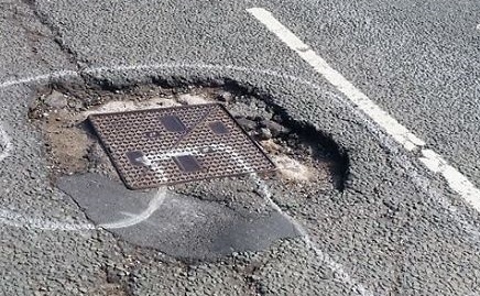 pothole_test_vali2 Object Detection Dataset by pothole