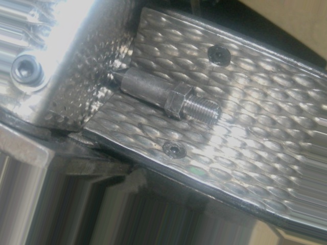 project threadless detection system - Roboflow Universe