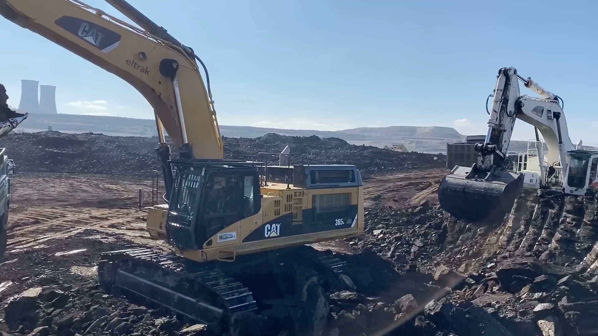 excavator 24.02.2024 Object Detection Model by bounding box