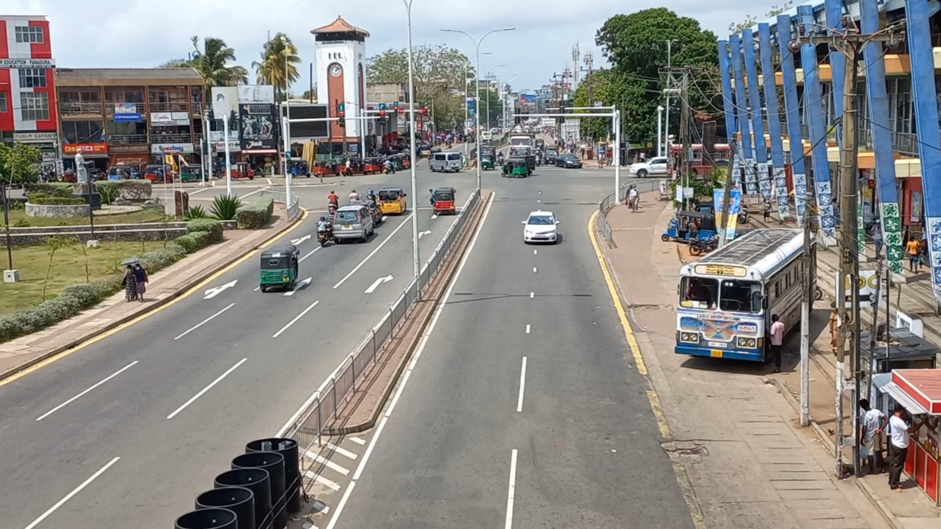 Vehicle Classification Object Detection Dataset (v1, 2023-08-13 6:31am ... Vehicle Classification Object Detection Dataset (v1, 2023-08-13 6:31am ...