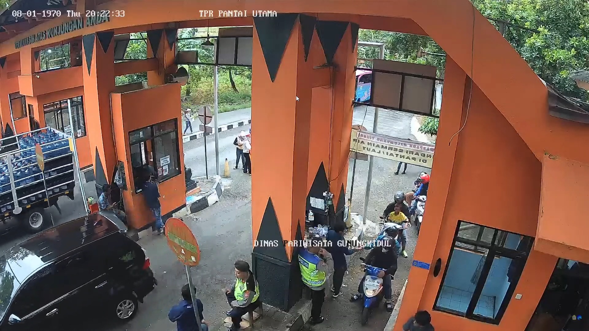 deteksi plat (deteksi-plat-bp0zu) - Roboflow Universe