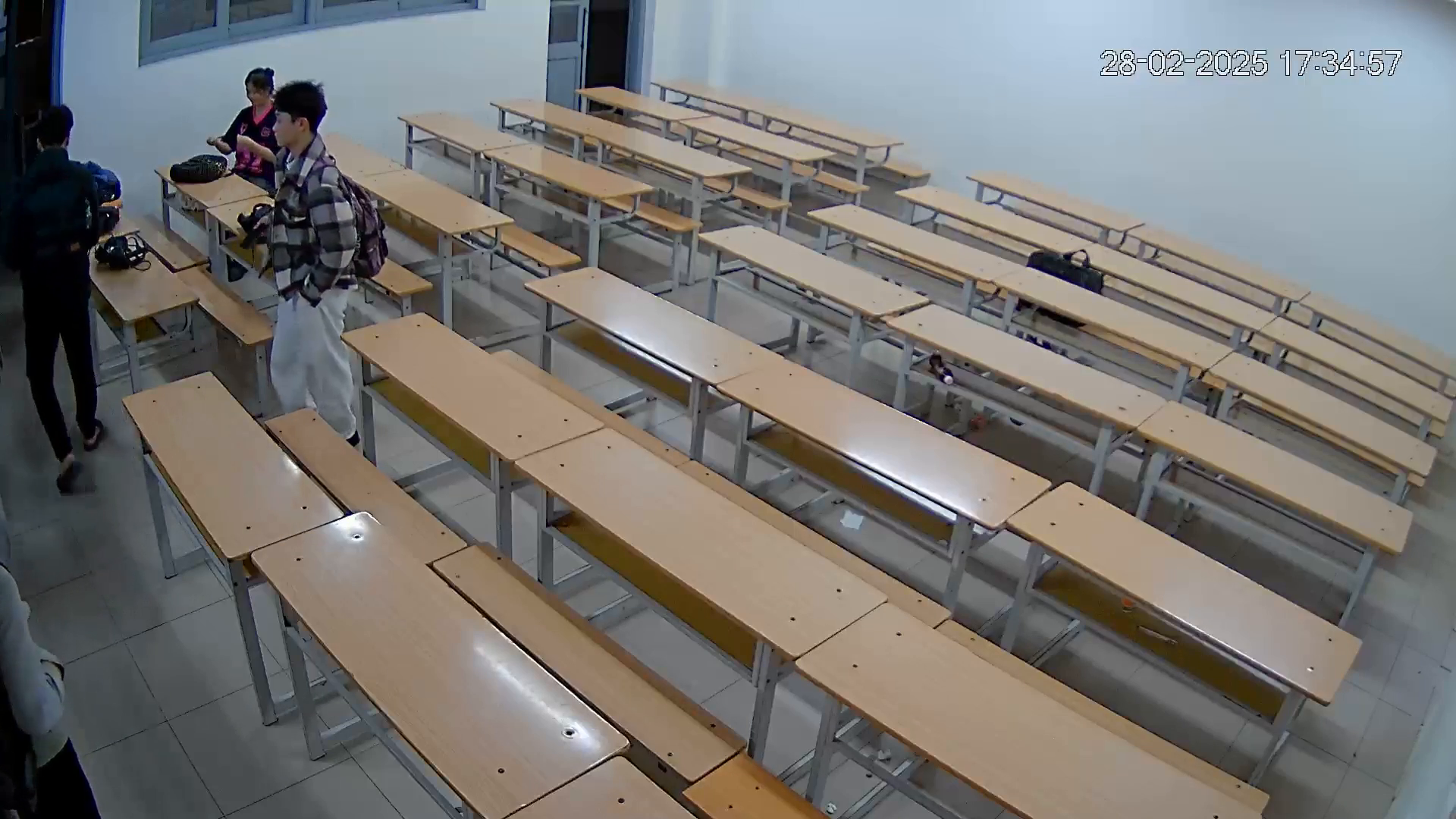 Student Behavior Recognition Object Detection Model by Nhan dien hanh vi trong lop hoc