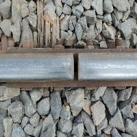 Rail (rail-j3vue) - Roboflow Universe