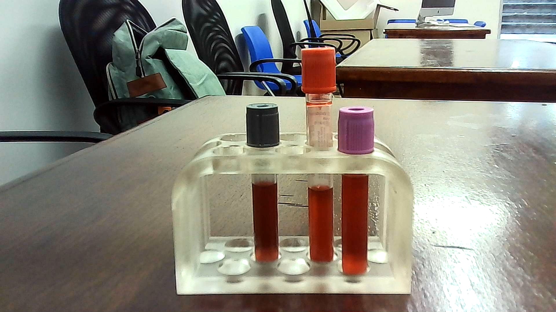 Blood Test Lab (blood-test-lab-ntvdf) - Roboflow Universe