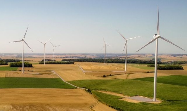 wind_turbine_motion_detection Object Detection Dataset by ...