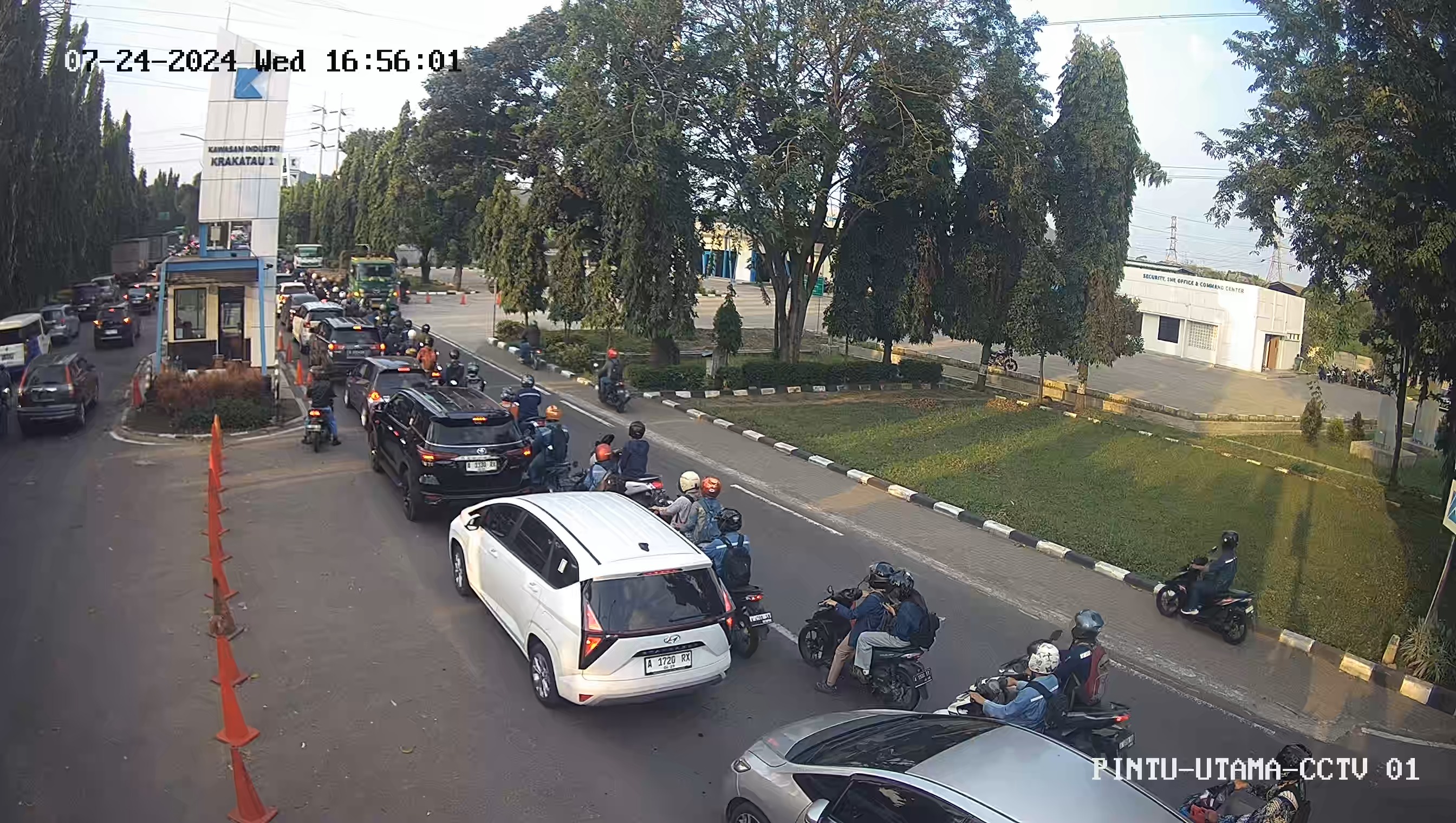 Indonesian Vehicle Tracking Object Detection Dataset and Pre-Trained ...