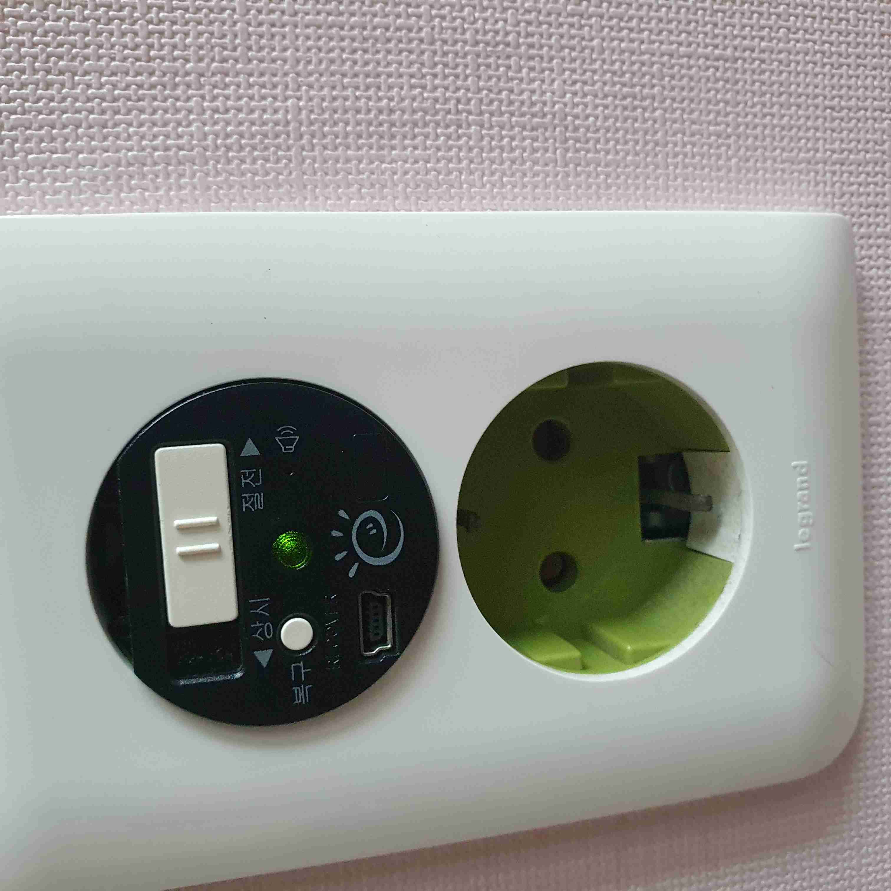 socket and plug model Object Detection Dataset by ecoce