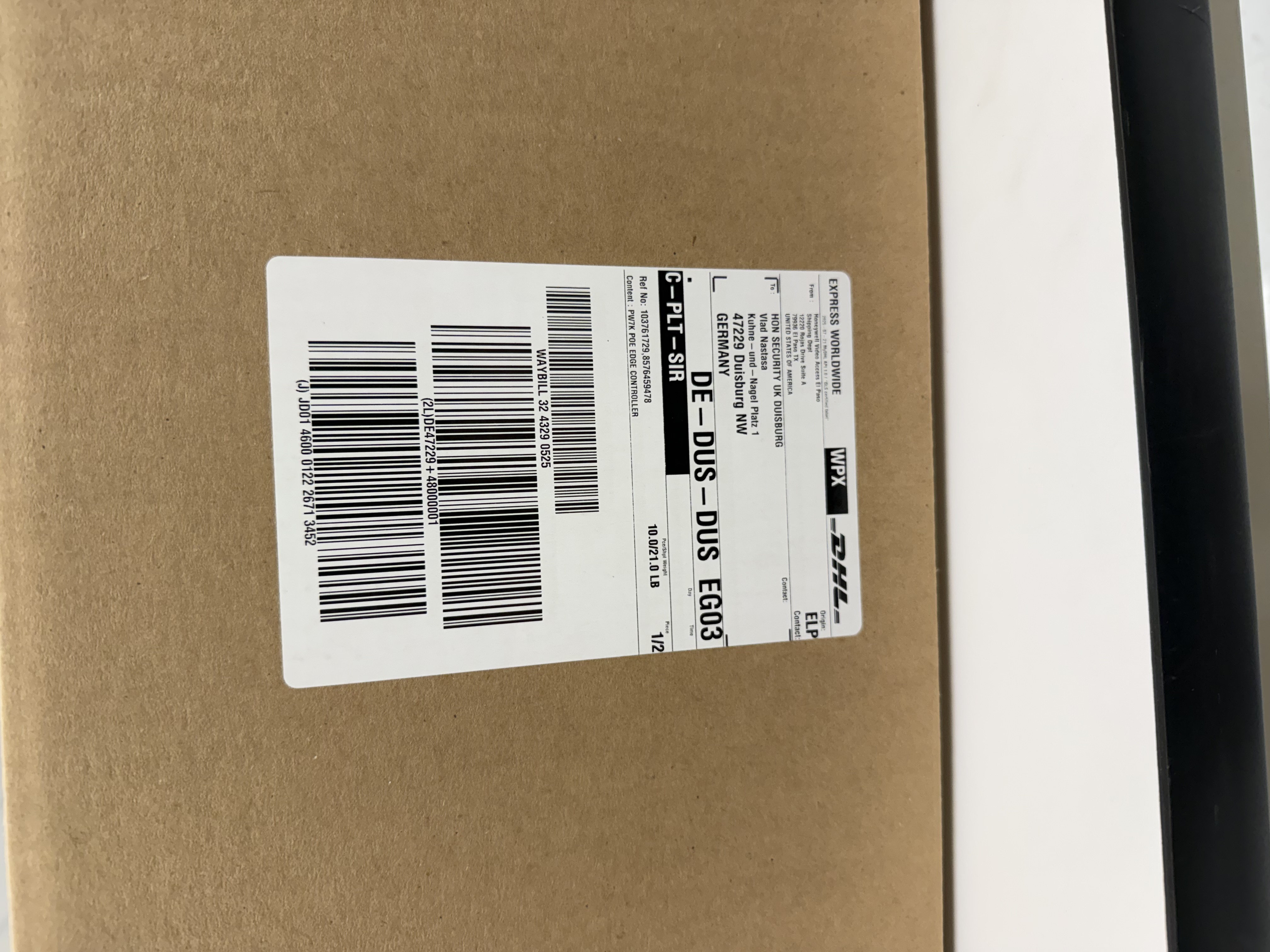 Shipping label detection Object Detection Model by Hector Yanez