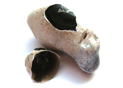 Stone Segmentation Object Detection Model by RockSegment