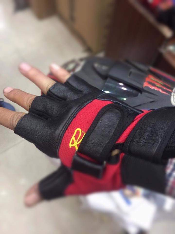 Glove Detection Object Detection Dataset by Big Dataset PPE