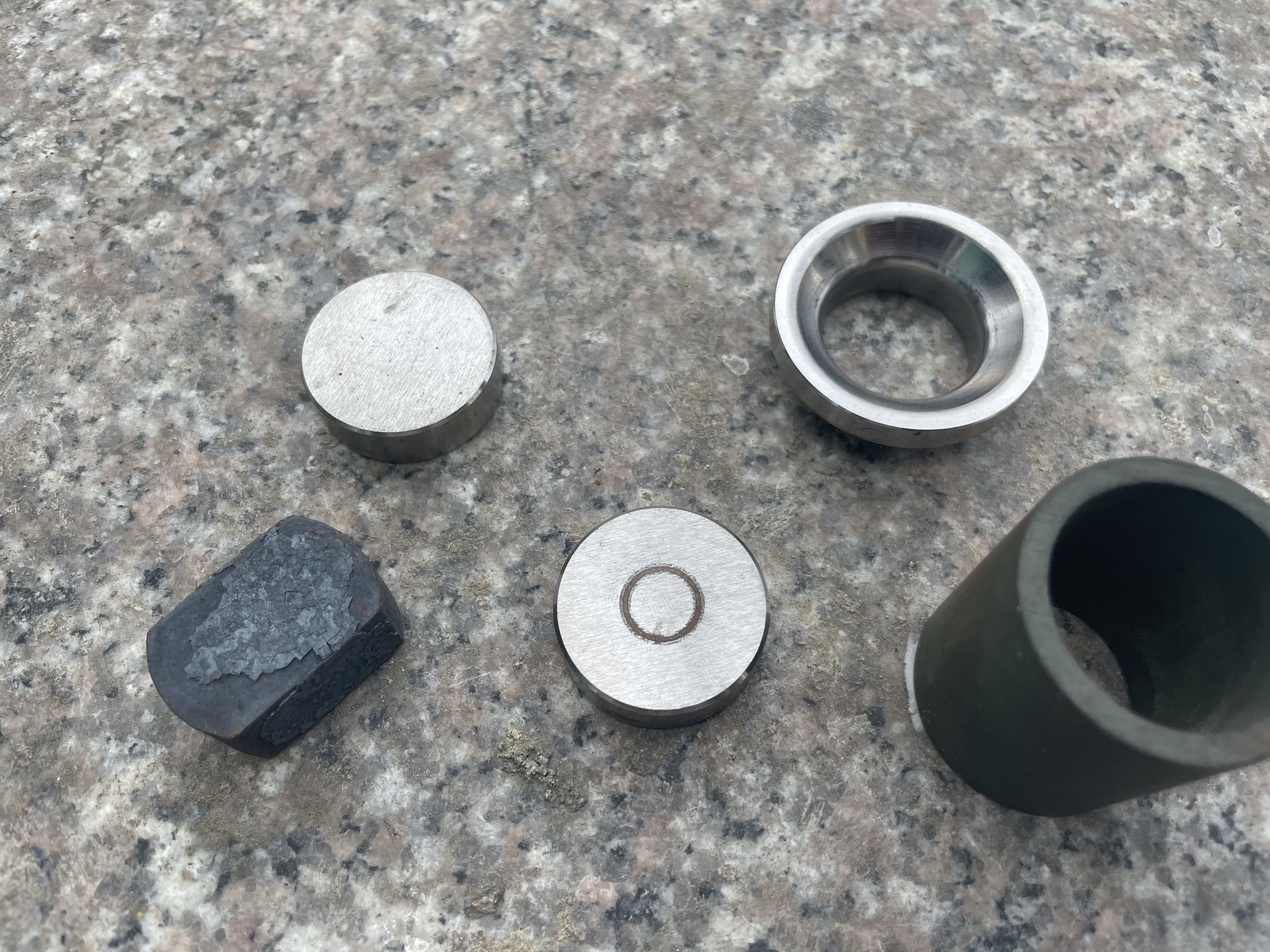 Moon (moon-e87b9) - Roboflow Universe