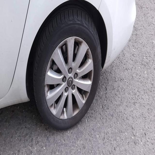 Car Tyre Detection Object Detection Dataset And Pre Trained Model By