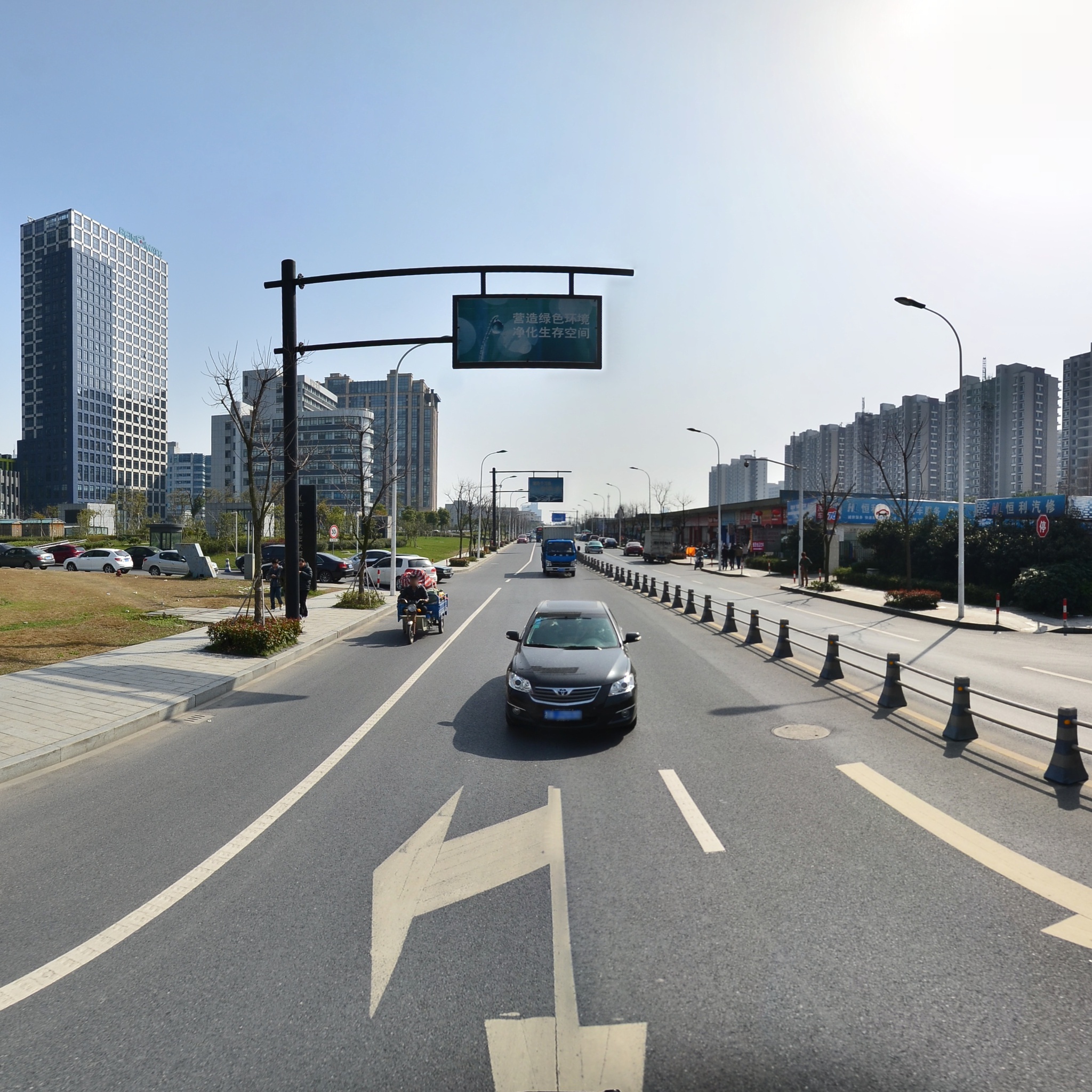 TRAFFIC_light_sign Object Detection Dataset and Pre-Trained Model by Kevinworkspace